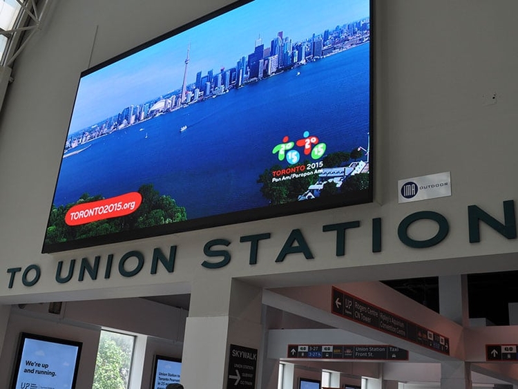 Transportation Display Solutions & Transit Technology | Nanolumens